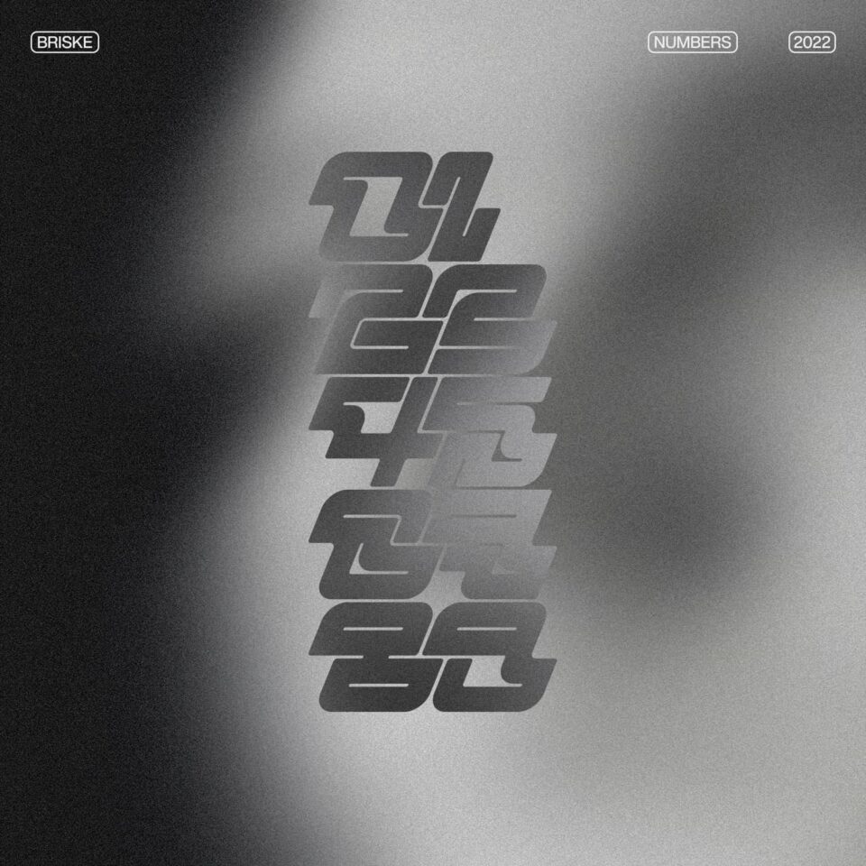 Briske Font | Modern and Bold Display Typeface | Studio Innate